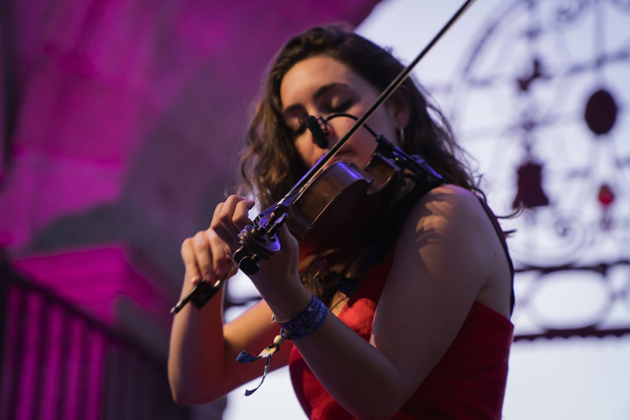 Talleres de Violín Folk de Paula Gómez - Deviolines